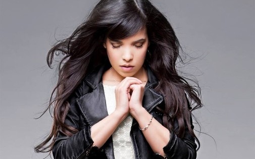 Indila, le phénomène musical aux 65.000 singles vendus