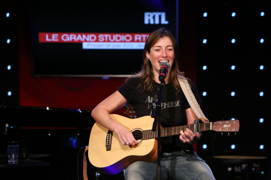 VIDÉO - Anaïs présente un titre de son nouvel album dans Le Grand ...