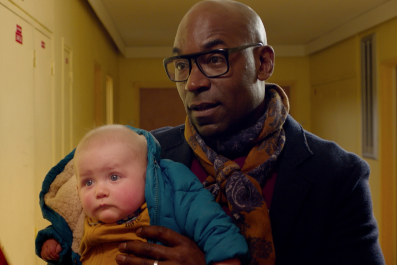 VIDÉO - "Il a déjà tes yeux" : une première bande-annonce hilarante