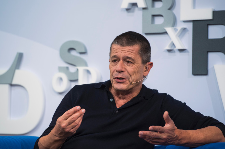 Emmanuel Carrère passe de la méditation à "l'abominable" psychiatrique ...