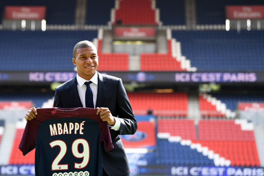 PSG : combien de maillots vendus grâce à Mbappé et Neymar