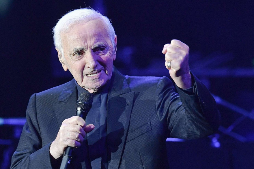 VIDÉO - Charles Aznavour, l'homme aux 1.300 chansons