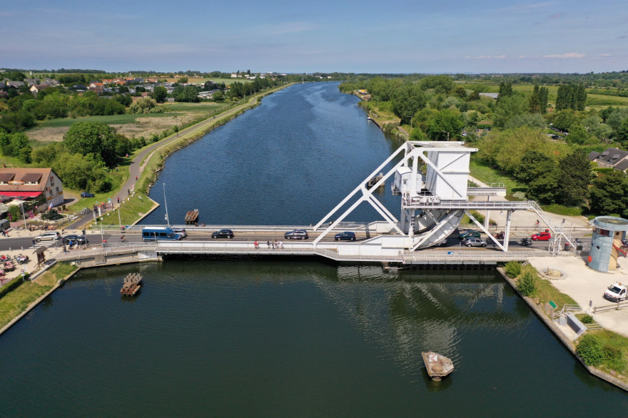 "D-Day" : un soldat britannique se noie près du "Pegasus Bridge"