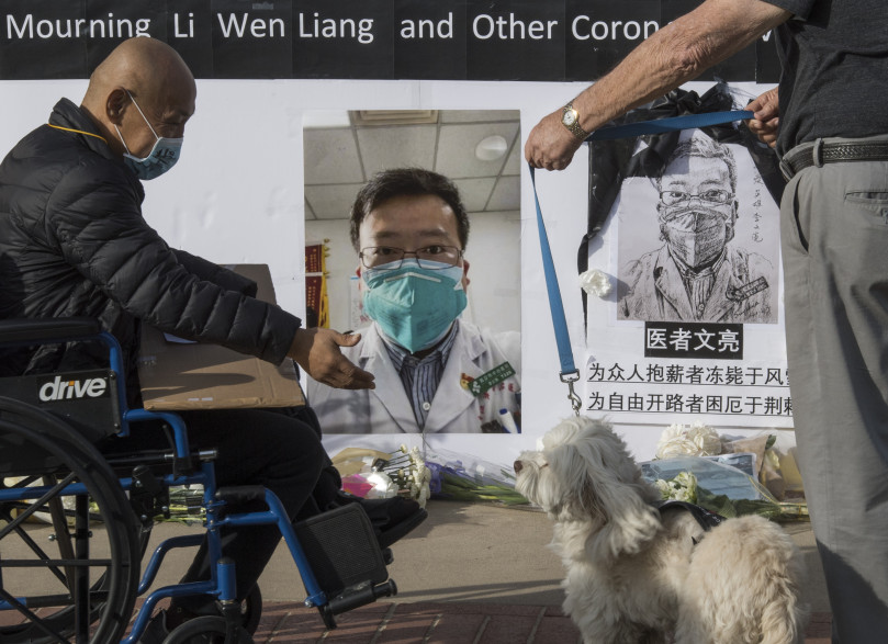 Coronavirus : des milliers de Chinois rendent hommage au lanceur d ...