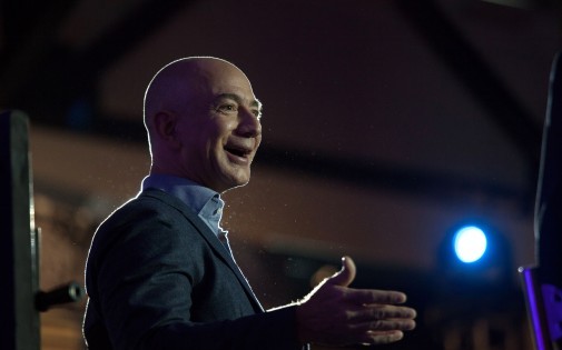 Le fondateur d'Amazon évacué d'urgence des Galapagos pour raisons de santé